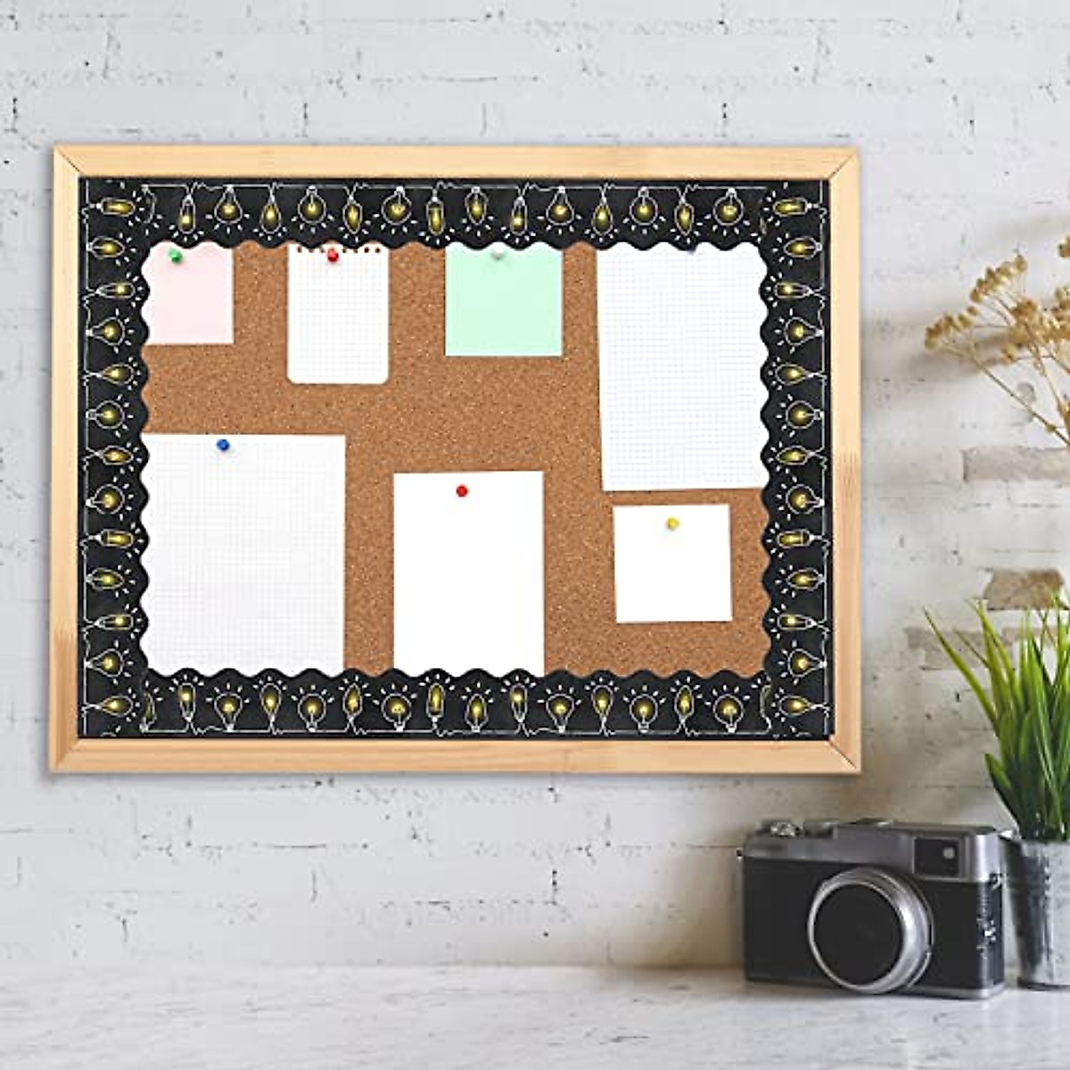 99 Feet Bulletin Board Border, 3 Rolls Light Bulbs Scalloped Borders Trim Card Stock Lightbulbs Classroom Bulletin Board Border Trim for Back to School Chalkboard Whiteboard Decorations