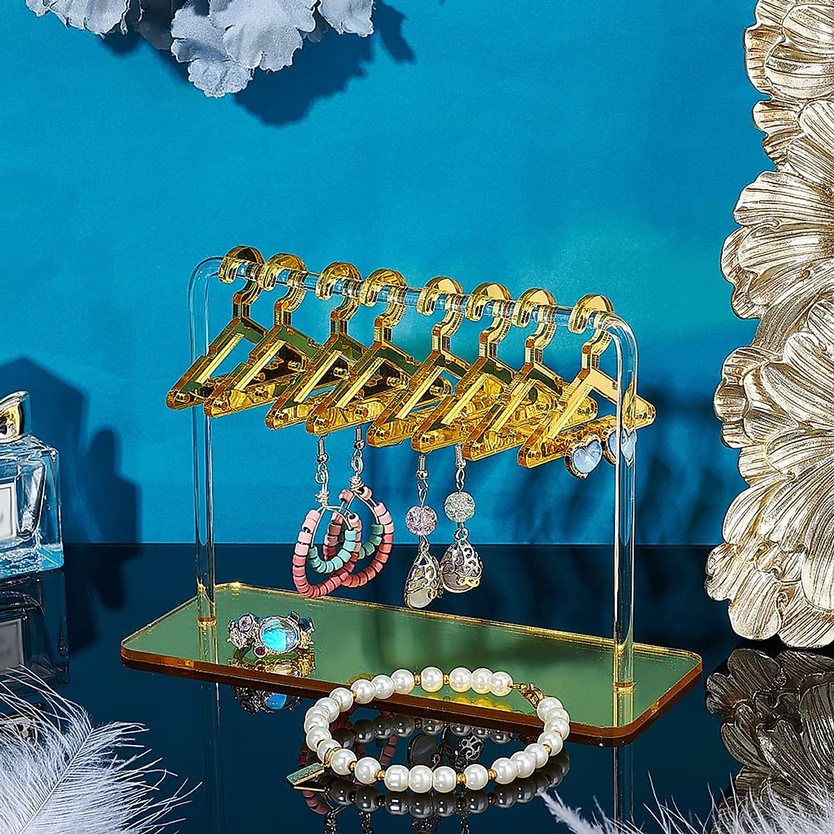 PH PandaHall Earring Holder Stand, Cloth-Horse Shape Jewelry Display Gold Dangle Earring Hanging Organizer Acrylic Ear Studs Display Rack for Retail Show Personal Exhibition, 2.3x5.9x4.2inch