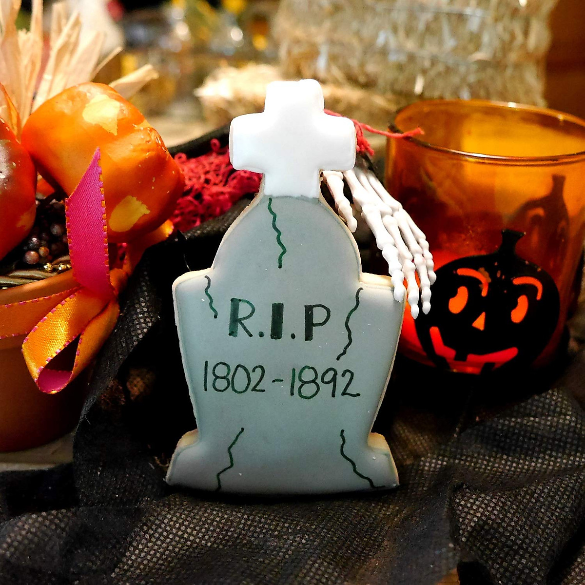 Halloween Graveyard Tombstone Cookie Cutter, Premium Food Grade Stainless Steel, Dishwasher Safe