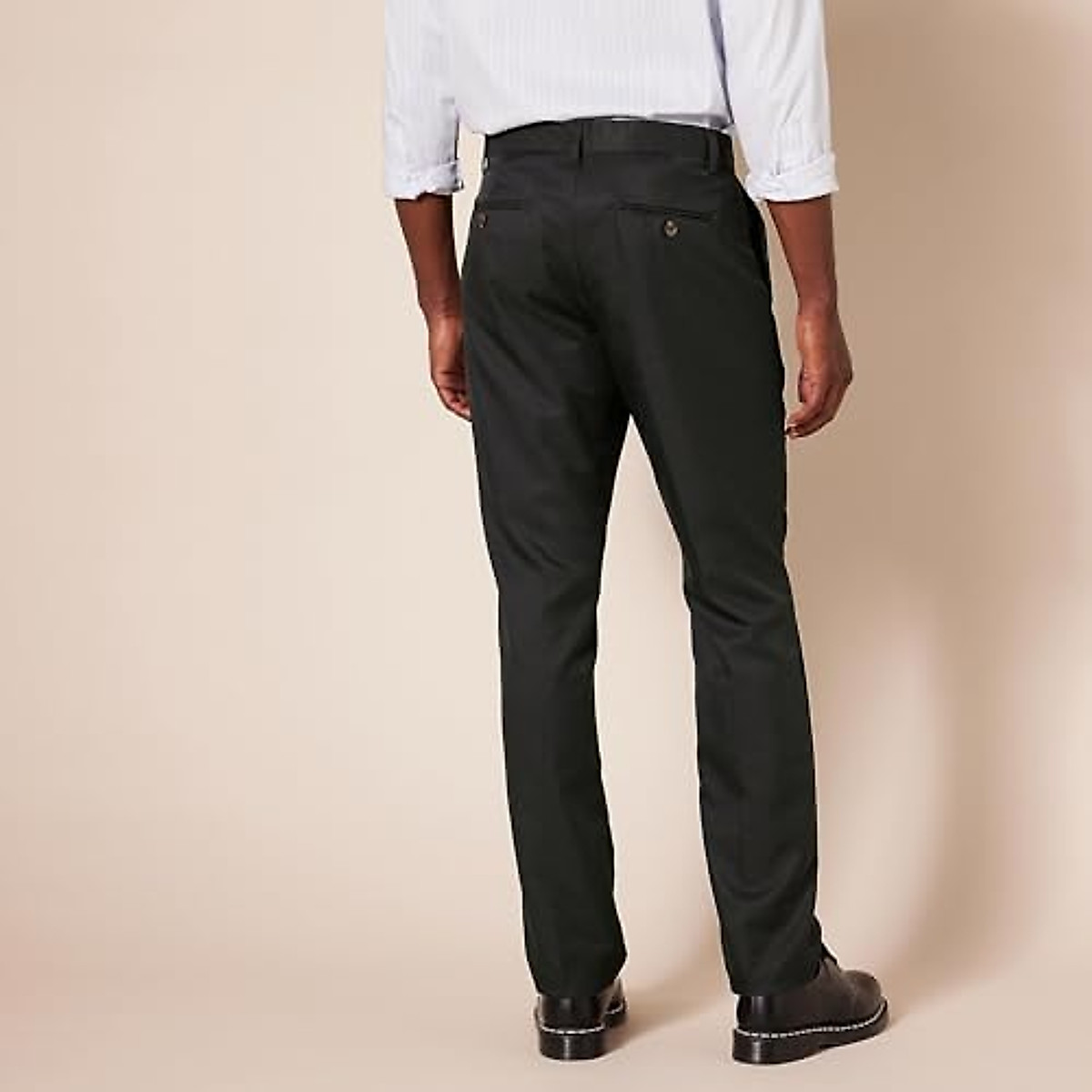 Amazon Essentials Men's Slim-Fit Flat-Front Dress Pant, Black, 28W x 32L