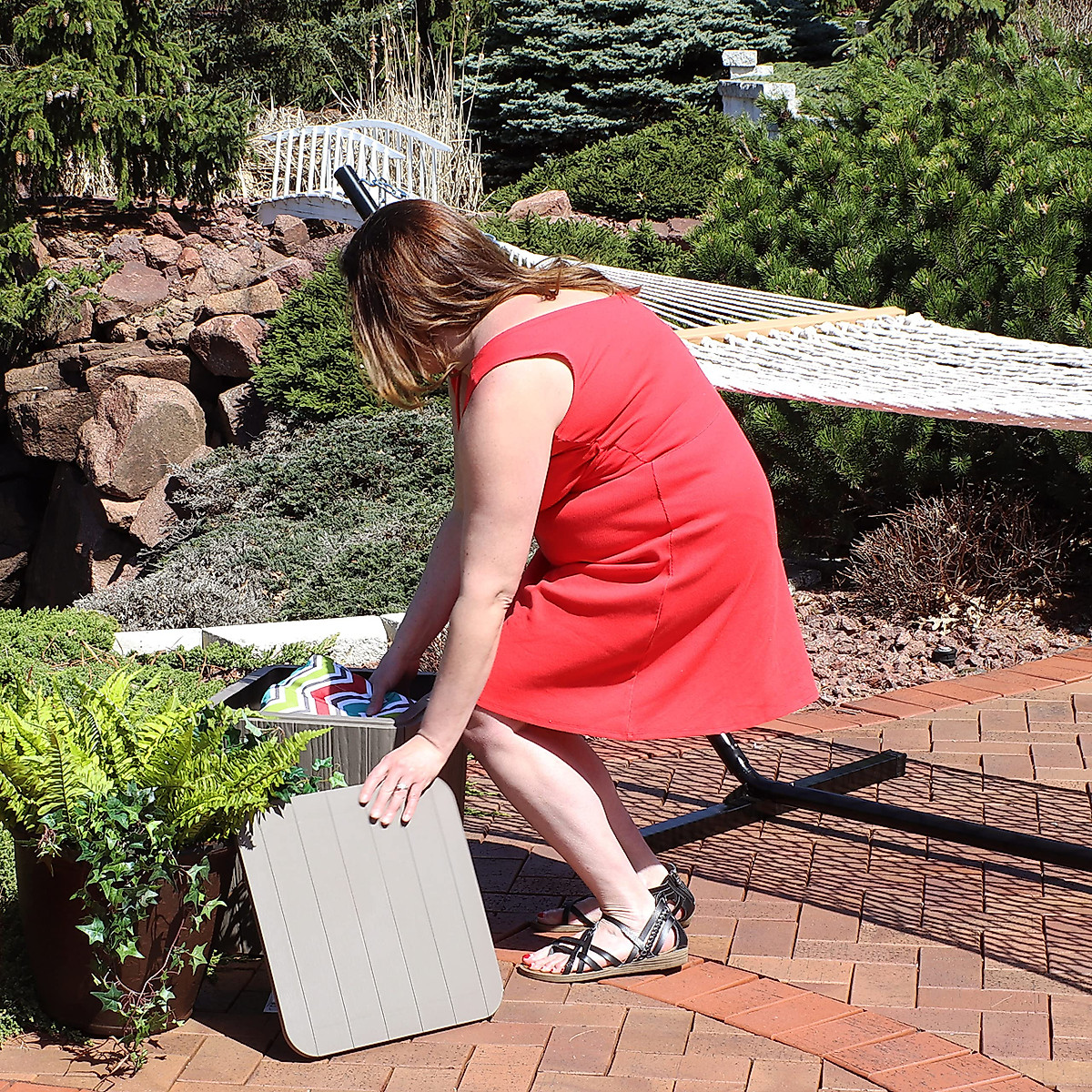 Sunnydaze 11.5-Gallon Deck Storage Box with Flat Top and Faux Wood Design - Driftwood