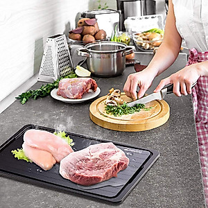 MEIDUNG Rectangular Silicone Defrosting Tray with Drip Plate, Tongs and Sponge for Fast and Safe Thawing of Frozen Foods