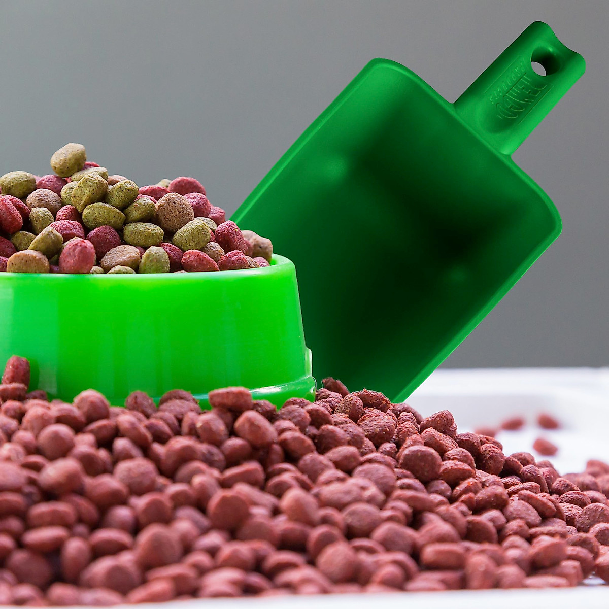 Vikan Remco 63002 Color-Coded Plastic Hand Scoop - BPA-Free Food-Safe Kitchen Utensils, Restaurant and Food Service Supplies, 16 oz, Green