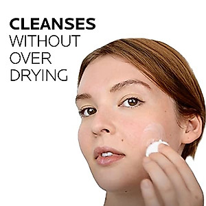 La Roche-Posay Toleriane Dermo Face Cleanser for Face & Eyes, Gentle Face Wash and Makeup Remover, Milky Texture, Fragrance Free, Preservative Free
