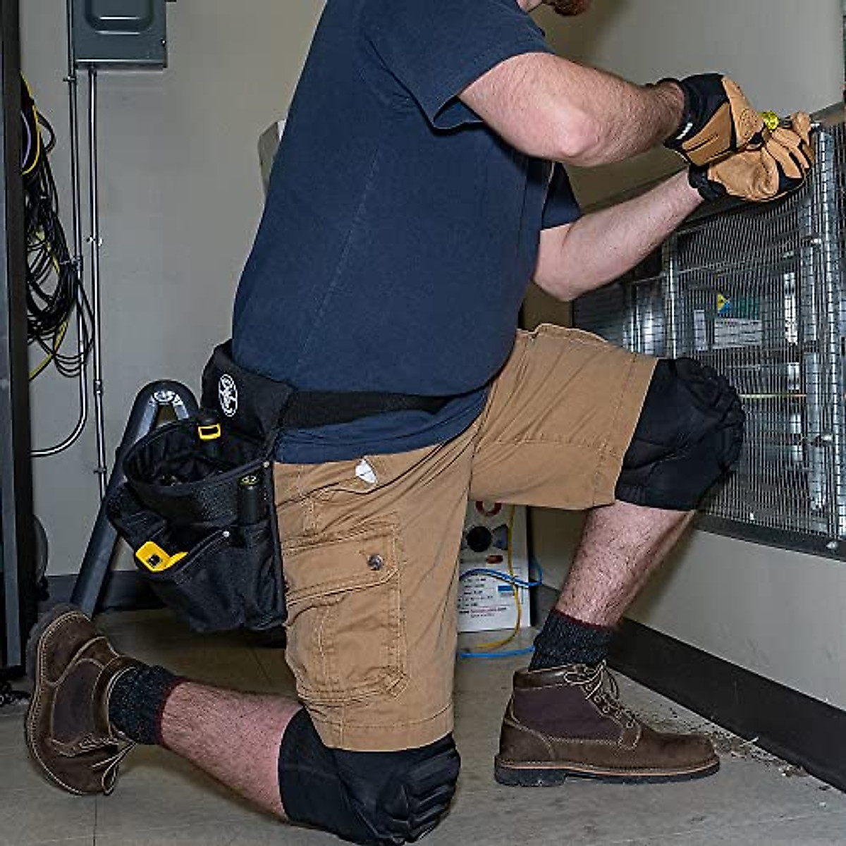 Klein Tools 60614 Knee Pads, Lightweight Padded Knee Sleeves, Breathable Mesh Back, Elastic Cuff with Slip-Resistant Silicone, S/M, Black