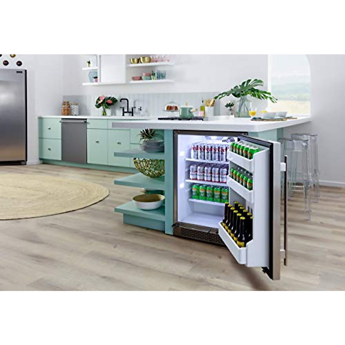 Avallon 5.5 Cu Ft 24" Outdoor Built-In Refrigerator - Right Hinge