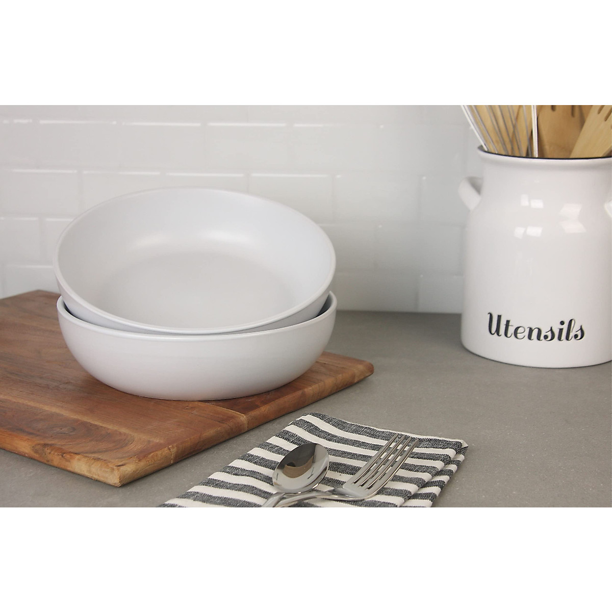 10 Strawberry Street Wazee Matte 9"/48oz Serving Bowl, Set of 2, White