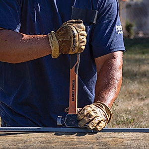 Klein Tools 832-26 Lineman's Claw Milled Hammer, 26-Ounce, Fiberglass Handle, Heavy Duty for Utility Poles, Milled Face, High Visibility Orange