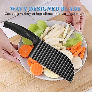 YukaBa Crinkle Potato Cutter 2.9" x 11.8" Stainless Steel Waves French Fries Slicer Handheld Chipper Chopper, Vegetable Salad Chopping Knife Home Kitchen Wavy Blade Cutting Tool, Black (1 Pack)