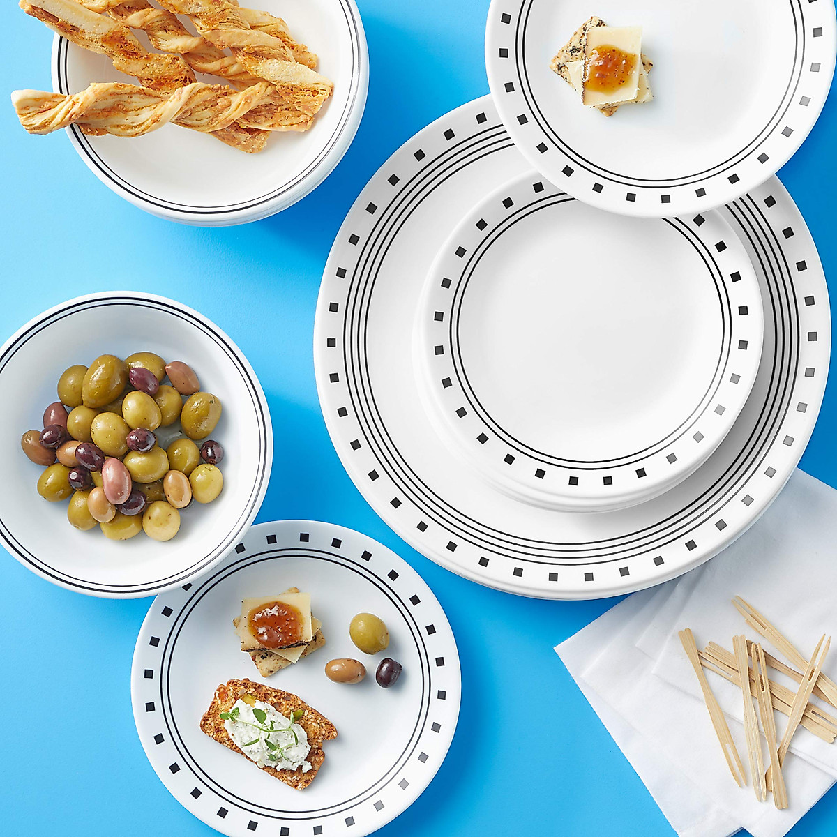 Corelle Vitrelle 18-Piece Service for 6 Dinnerware Set, Triple Layer Glass and Chip Resistant, Lightweight Round Plates and Bowls Set, City Block