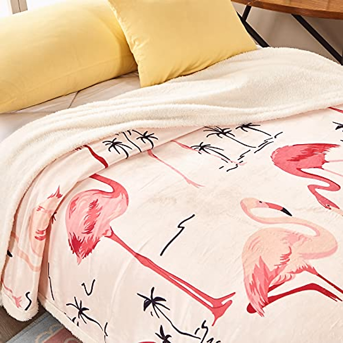 VINILITE Sherpa Fleece Throw Blanket Flamingo Print 60"x80", Ultra Soft Cozy Plush Fluffy Kid Blanket for Couch Sofa Bed, Warm Lightweight Fuzzy Throw Blanket for All Season (Twin, Pink)
