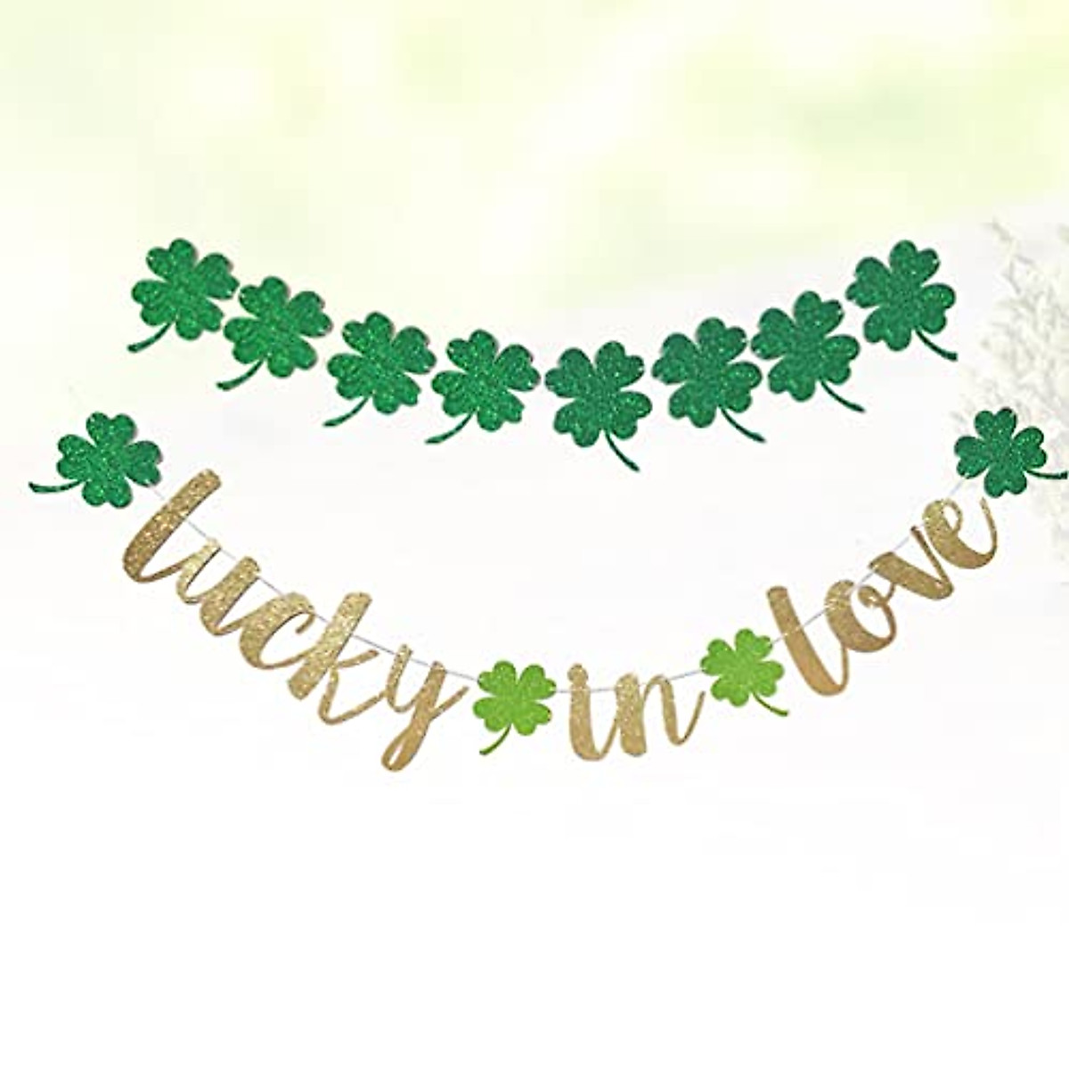 PRETYZOOM 2pcs St. Patricks Day Banners Shamrock Clover Banner Lucky in Love Irish Shamrock Banners Garland St. Patricks Day Decorations for St. Patricks Day Party Use