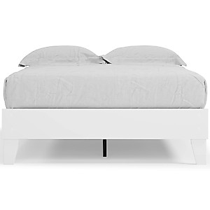 Signature Design by Ashley Piperton Modern Casual Youth Platform Bed Frame, Full, White