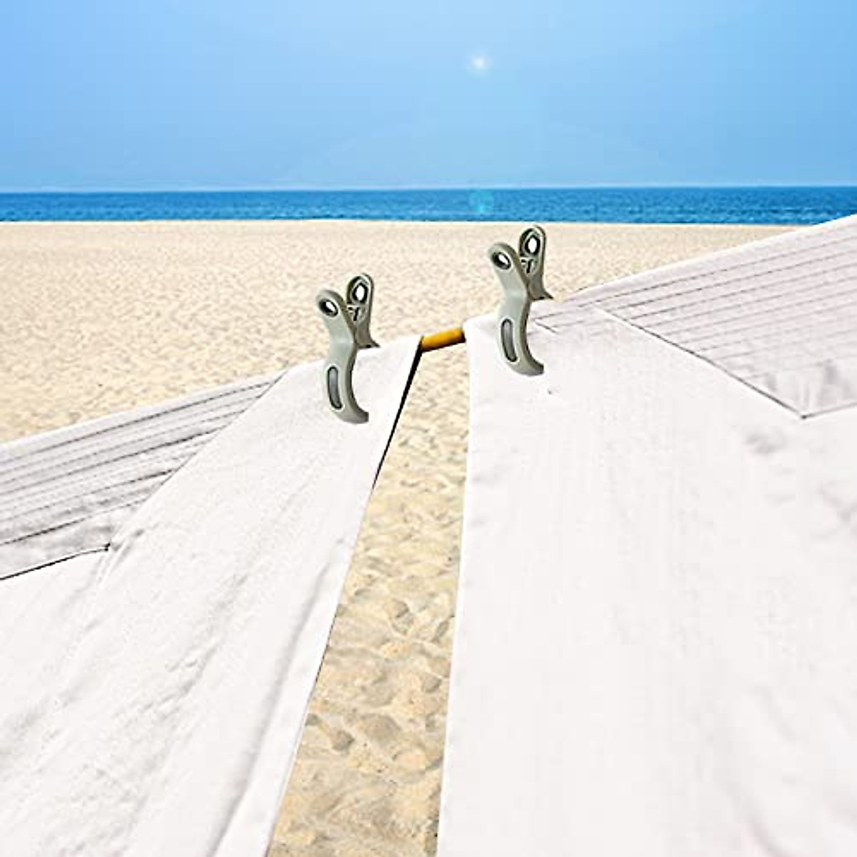 oAutoSjy 5pcs Plastic Clothes Pins, Clothespins Heavy Duty Beach Towel Clips Laundry Clothes Clips, Indoor Outdoor Household Windproof Clamps for Quilt Blanket Curtain, No Trace Fixed Large Clip Green