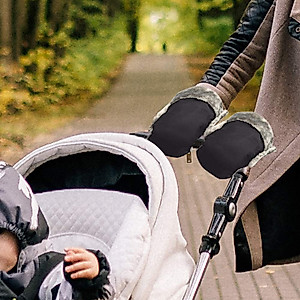 Stroller Fleece Hand Muff, Pram Pushchair Gloves Hand Gloves Waterproof Anti-Freeze Extra Thick Warm Winter Baby Stroller Gloves for More use with 1 Buggy Clip