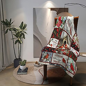 Cardinal Blanket, Cardinal Throw Blanket Ultra Soft Christmas Throw Blanket 40 X 50 Inches Lightweight Red Cardinal Bird Blanket for Sofa Bedding Home Cardinal Gifts for Women Men Children