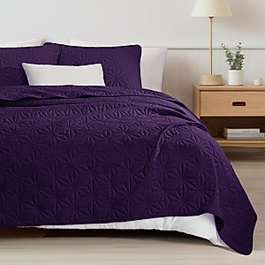 Whale Flotilla Queen Quilt Bedding Set, Soft Purple Bedspreads Quilts Queen Size for All Seasons, 3 Pieces Lightweight Geometric Star Pattern Coverlet