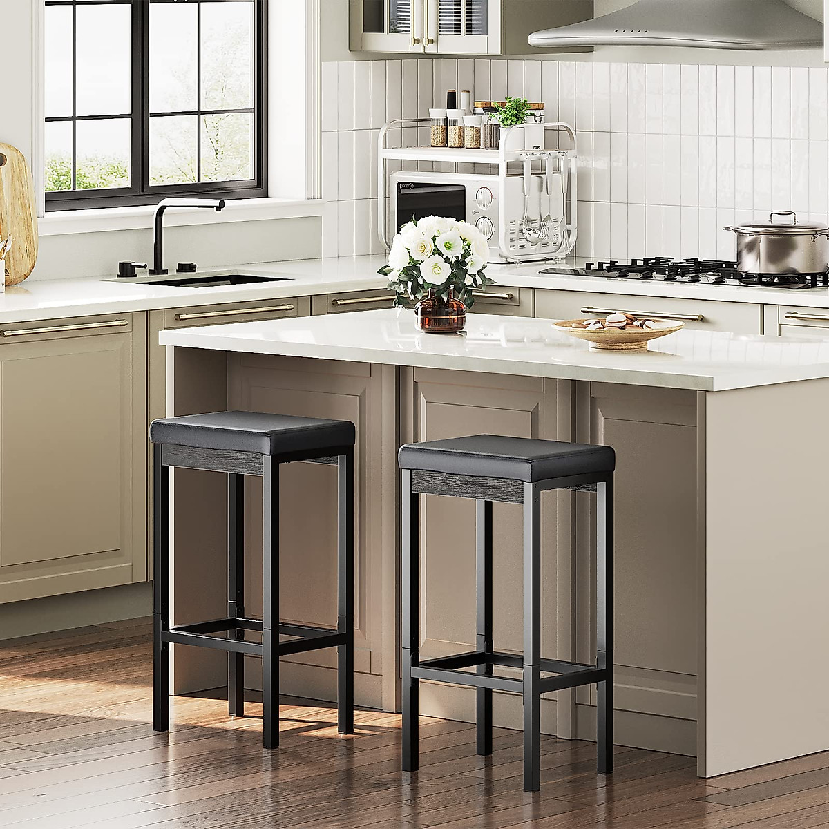 HOOBRO Bar Stools, Set of 2 Bar Chairs, 24.8-Inch Height Stools, Breakfast Bar Stools, Kitchen Bar Chairs, 2" Thick Upholstery, for Kitchen, Dining Room, Cafe, Bar Counter, Black BB21BY01