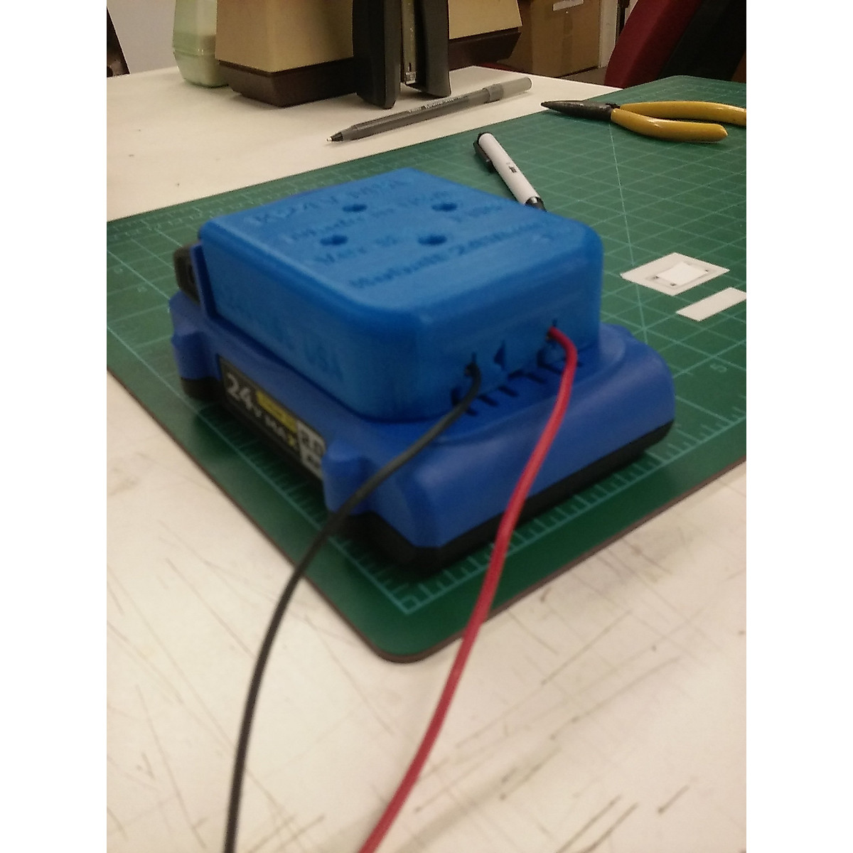 K24 Battery Mount Compatible with Kobalt 24Vmax KXT-424-03, KT-424-03, KT-624-03, KT-224-03 Battery Adapter Holder Mount DIY w/12 Hi-Temp 16AWG Wired terminals, Robots, Lights, eBikes PN K24-16