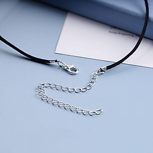 Yheakne Boho Leather Choker Necklace Thin Black Suede Velvet Necklace Chain Vintage Minimalist Beaded Necklace 90s Chain Jewelry for Women and Girls Gifts