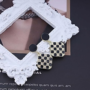 Sttiafay Vintage Black White Checkered Earrings Geometric Square Drop Earrings Square Checkered Earrings Black Disc Stud Earring Jewelry for Women and Girls