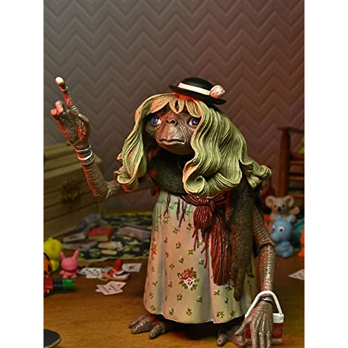NECA E.T. The Extra Terrestrial: 40th Anniversary Dress-Up E.T. Ultimate 7" Action Figure