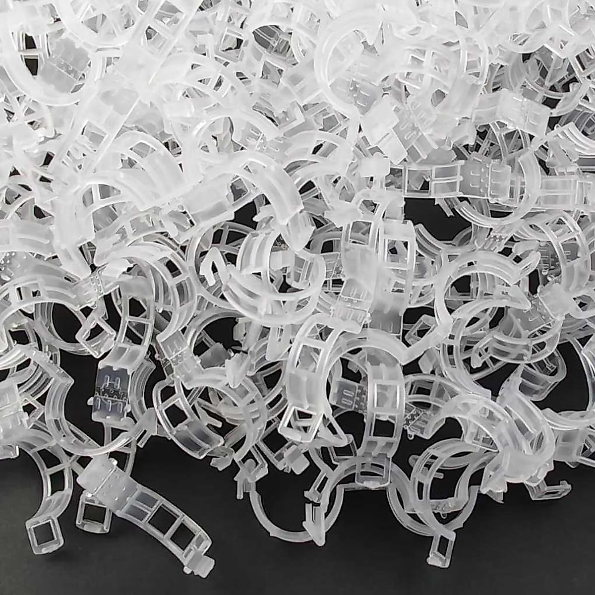 GXXMEI 302PCS Plastic Trellis Plant Support Clips for Support, Grape And Tomato Vine, Vegetables Plants, Garden lips to Grow Upright Makes Plants Healthier