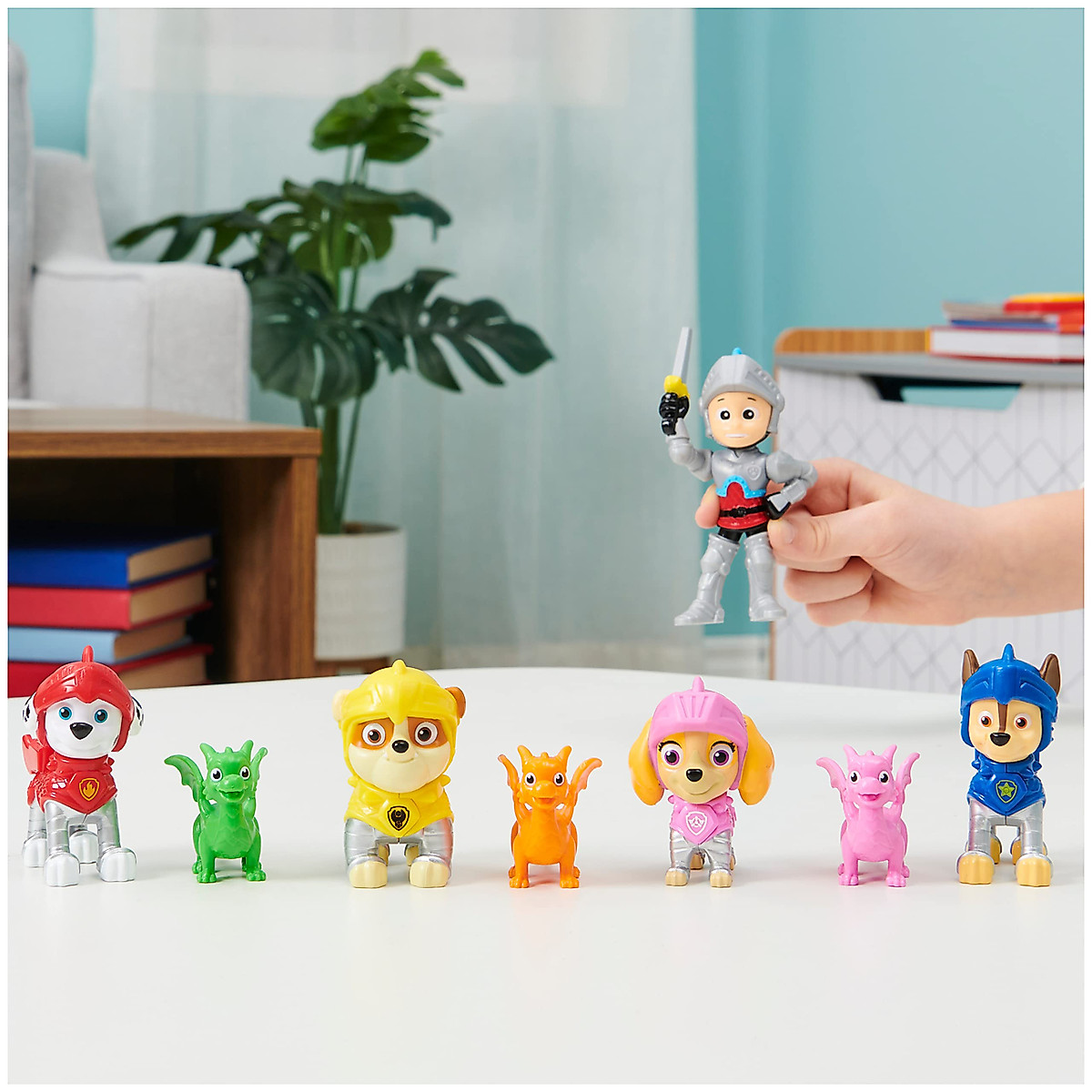 Paw Patrol, Rescue Knights Ryder and Pups Figure Gift Pack with 8 Toy Figures, Kids Toys for Ages 3 and up