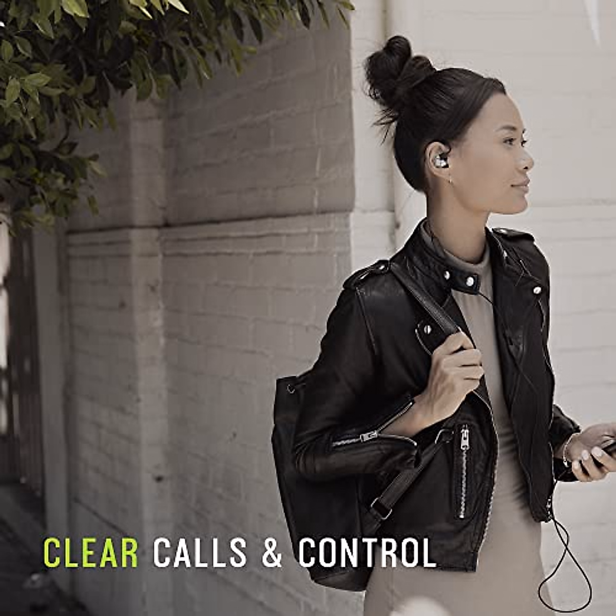 Shure SE846 Wired Sound Isolating Earbuds, High Definition Sound + Natural Bass, Four Drivers, Secure in-Ear Fit, Detachable Cable, Durable Quality, Compatible with Apple & Android Devices - Black