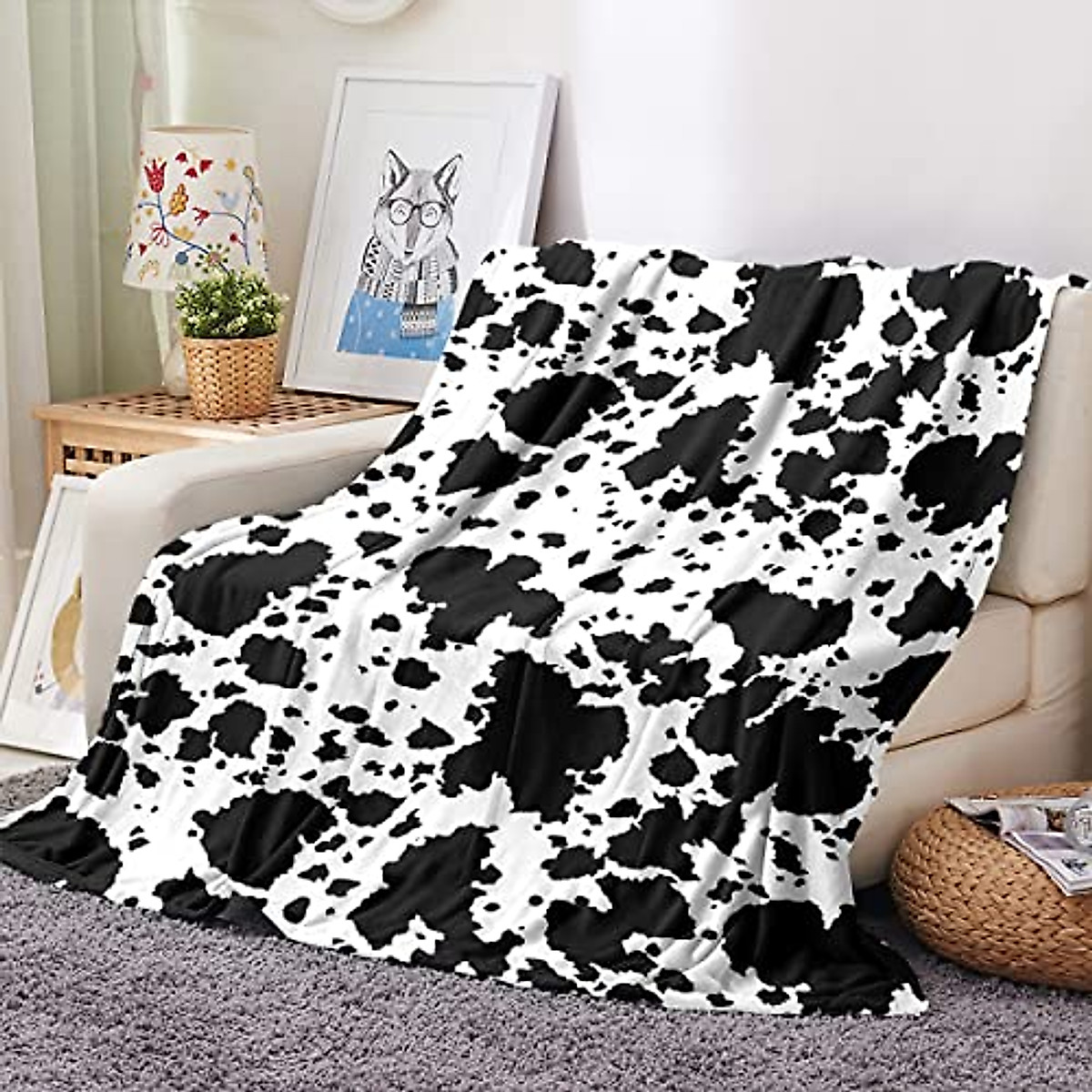 Flannel Cow Print Blanket Soft Cozy Fleece Lightweight Cow Throw Blanket for Couch Sofa Bed Office Car Travel All Season Warm Plush Black White Cow Print Throw Blankets for Kids Adults(50"×60")
