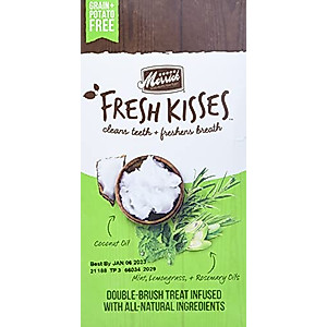 Merrick Fresh Kisses Medium Oral Care Dental Dog Treats for Dogs 25-50 Lbs