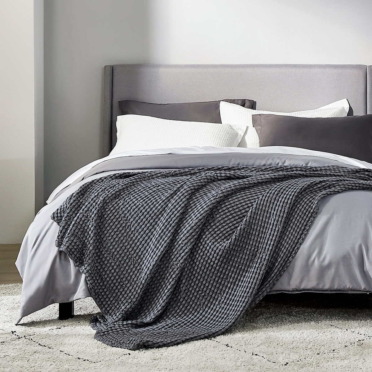 Bedsure Cooling Cotton Waffle King Size Blanket - Lightweight Breathable Blanket of Rayon Derived from Bamboo for Hot Sleepers, Luxury Throws for Bed, Couch and Sofa, Dark Grey, 104x90 Inches