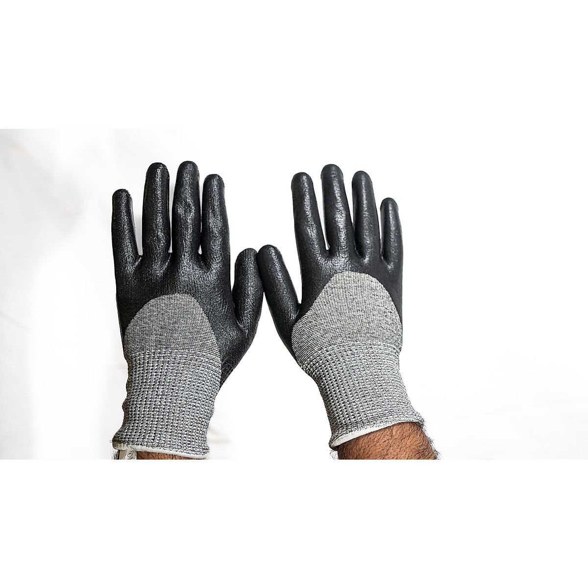 Zeluga 15-281M 13 Gauge Super Strong Liner 3/4 Coated Micro Foam and Seamless Knitted Nitrile Glove, Black/Grey Medium