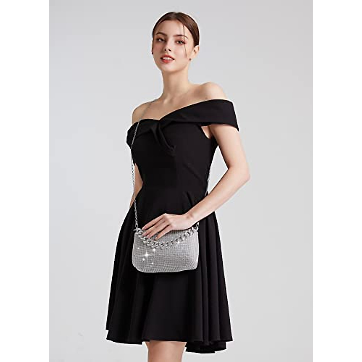 YIKOEE Sparkly Rhinestone Clutch Purse Evening Bag for Women with Chunky Chain (Silver)