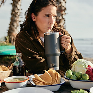 YETI Rambler 42 oz Straw Mug, Vacuum Insulated, Stainless Steel, Wild Vine Red