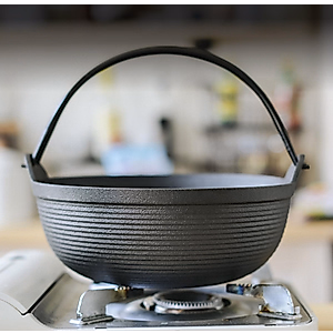 GFHVDC Cast Iron Nabe Sukiyaki Nabemono Hot Pot Outdoor Stove Steamer Cookware Stew Pot Japanese Nabe Pot Iron Pot Cast Iron Cooking Pot Hiking Cookware Small Hot Pot Outdoor Pot,1.7L