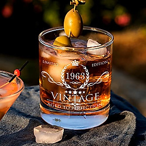 AOZITA 60th Birthday Gifts for Men - 60th Birthday Decorations for Men, Party Supplies - 60th Anniversary, Bday Gifts Ideas for Him, Dad, Husband, Friends - 11oz Whiskey Glass