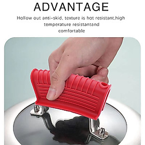 2 Pairs Cast Iron Pot Assist Handle Covers, Non Slip Pot Holders with High Heat Resistance for Griddles Casserole Metal Frying Pans Aluminum Cookware(Red and Blue)