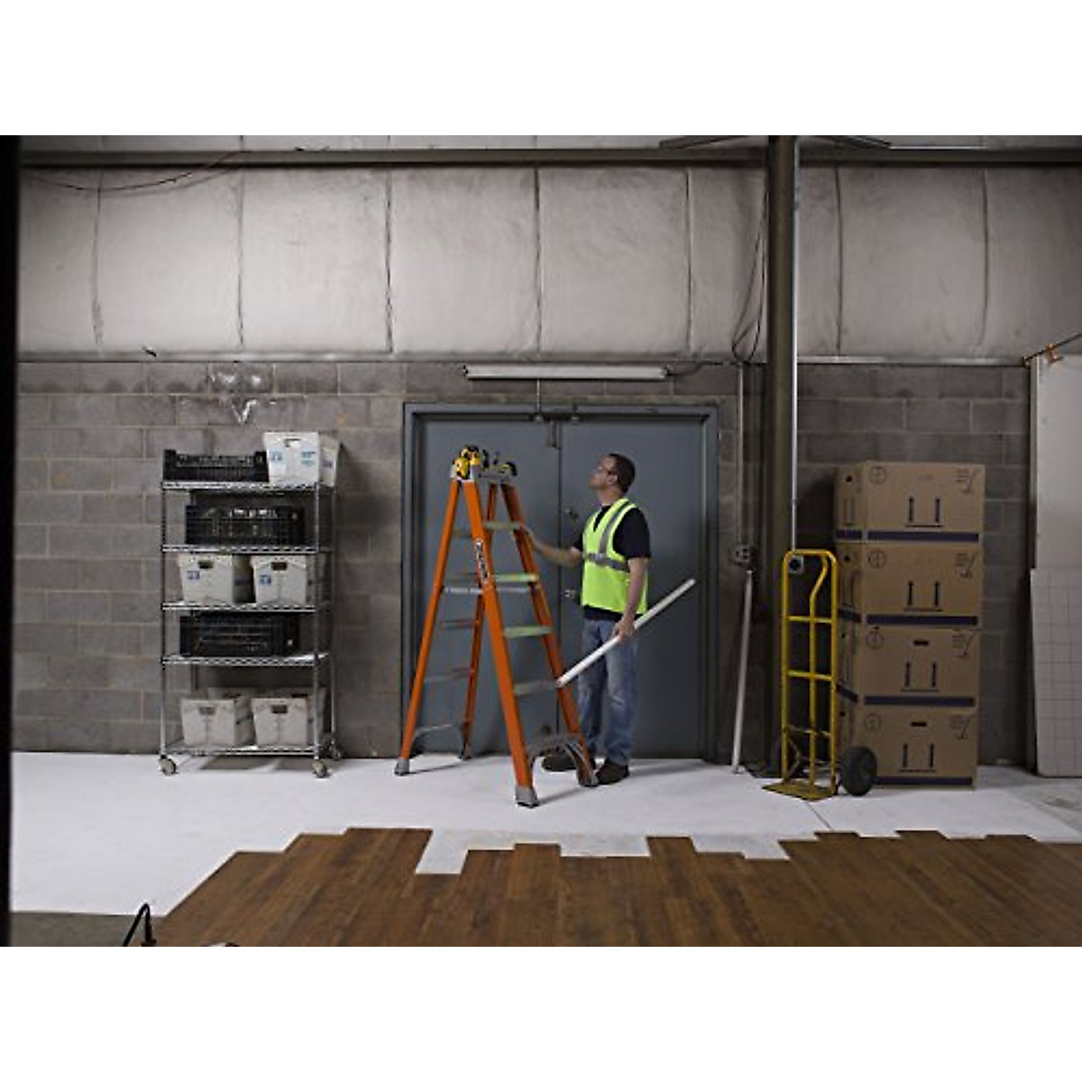 Louisville Ladder FS1504 4' Fiberglass Step Ladder, 4 feet, Orange