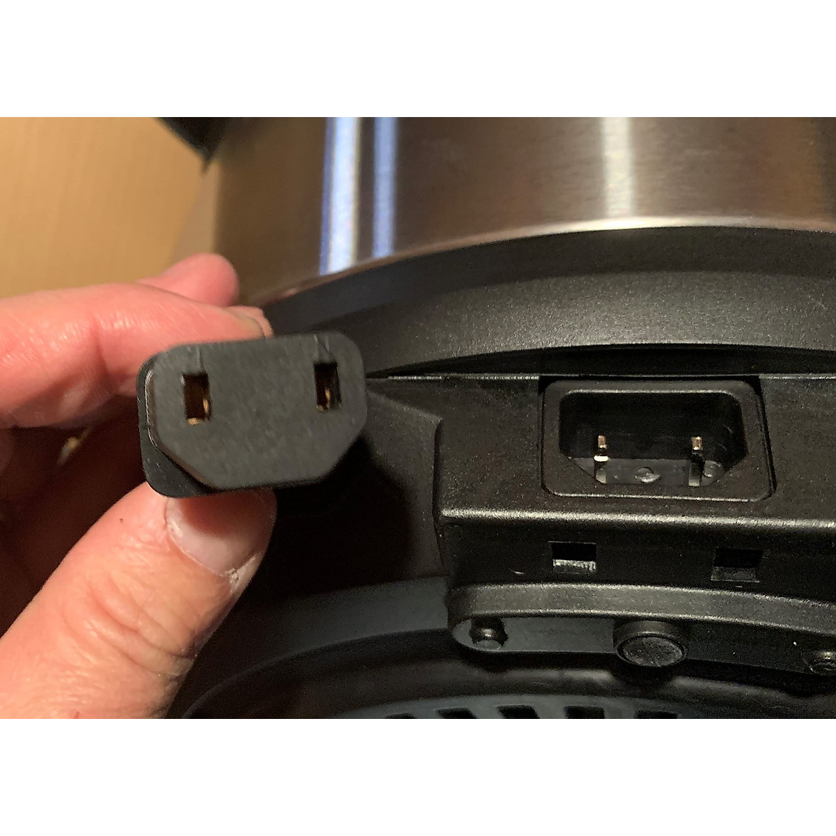 "1 GJS Gourmet Power Cord Compatible with Selected (Not ALL) 4 & 8 Quart Crock-Pot Express Multicooker SCCPPC400-V1 and SCCPPC800-V1". This cord is not created or sold by Crock-Pot.