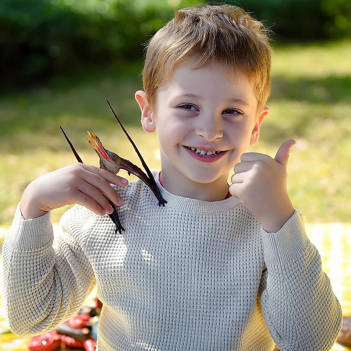 Gemini&Genius Pterosaur Toy for Kids, Large Size 5.5" Quetzalcoatlus Dinosaur Toy, Pterodactyl Toy, Large Flying Dinosaur Toy, Realistic Pteranodon Toy for Kids Display and Play