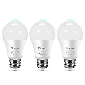 Motion Sensor Light Bulbs, 13W(100W Equivalent) Motion Detector Auto Activated Dusk to Dawn Security LED Bulb, A19 E26 5000K Daylight Outdoor/Indoor Lighting for Garage Porch Stairs Patio, 3 Pack