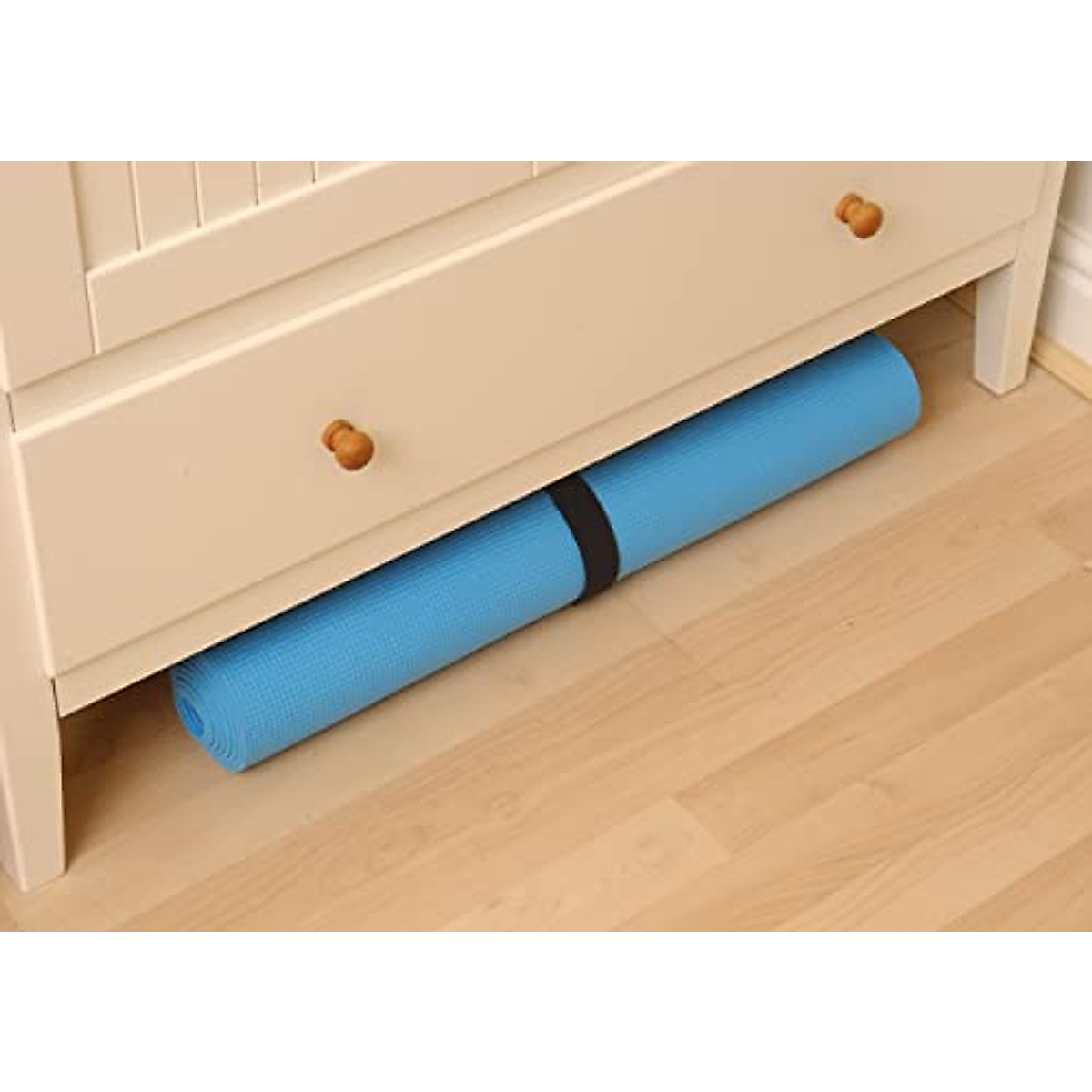 VELCRO Brand VEL-30765-AMS Extra Narrow Straps 1/2 in x 30ft Roll | Cut to Length Reusable Self-Gripping Tape | Organize and Bundle Electric Cords, Ropes, Cable Management Solutions, Wire Ties | Black