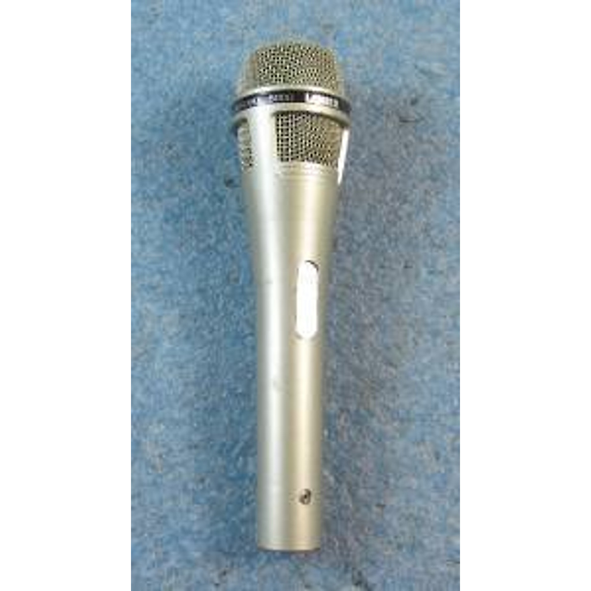 LANIER UNI-DIRECTIONAL DYNAMIC MICROPHONE 500ohm, Table Top Stand, XLR Audio Cable