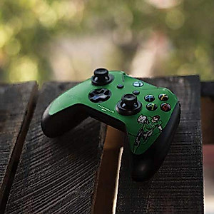 Skinit Decal Gaming Skin Compatible with Xbox One Elite Controller - Officially Licensed Warner Bros Green Lantern Portrait Design