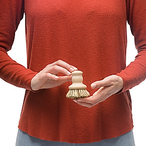 Redecker Pot Brush with Union Fiber Bristles, 2-1/2-inch Diameter, Brown Beechwood Handle, Made in Germany