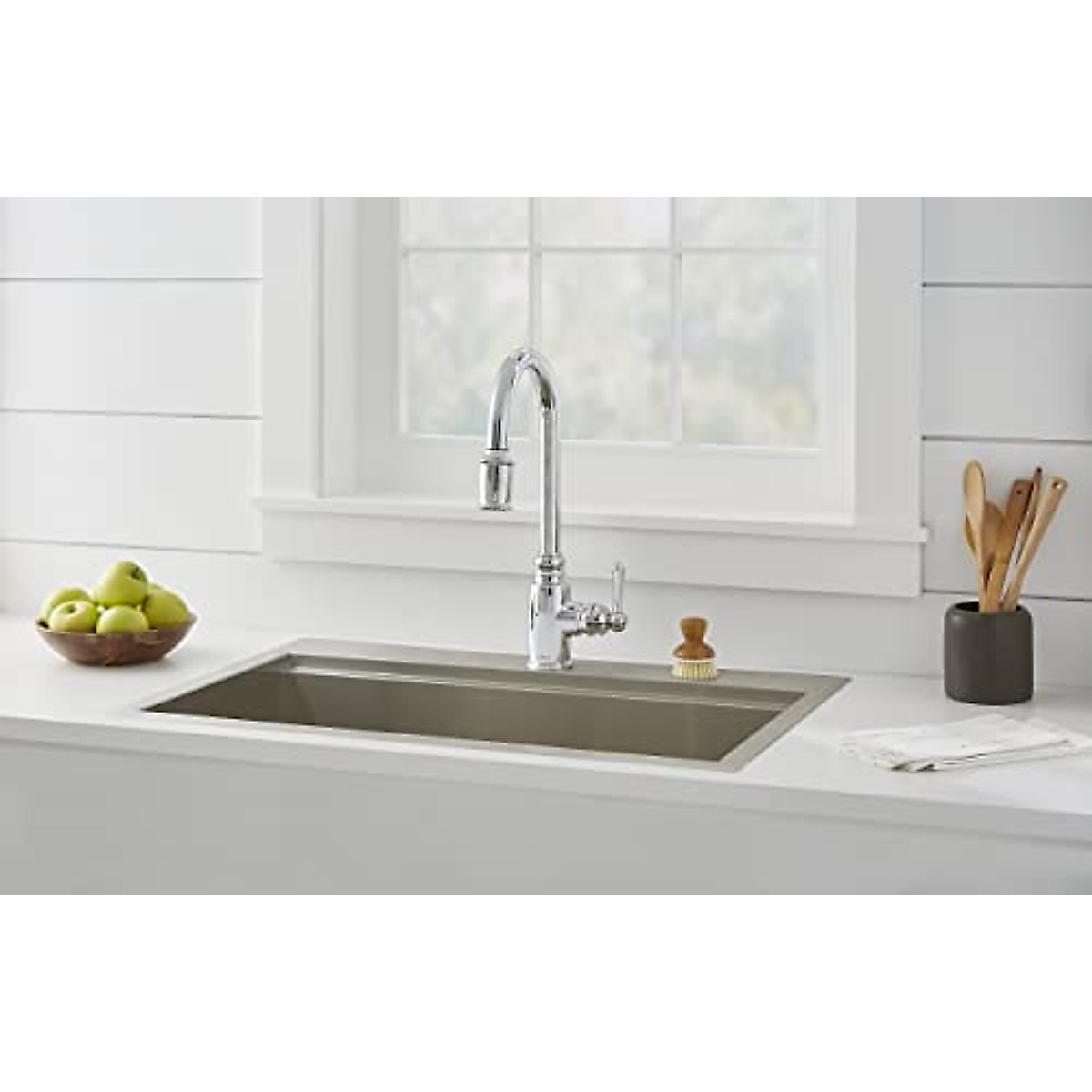 Gerber Plumbing Pull-Down Kitchen Faucet with SnapBack Retraction