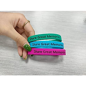 Fujifilm QuickSnap Flash 400 Disposable 35mm Camera (1 Pack) Plus a Bonus Eco-Friendly Silicone Wrist Band and a Microfiber Cleaning Cloth