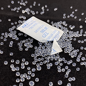 Food Grade Silica Gel Desiccant Packets, 2 Gram 250Pcs Desiccant Packs for Moisture Control, Rechargeable Silica Gel Packets Moisture Absorbers for Storage