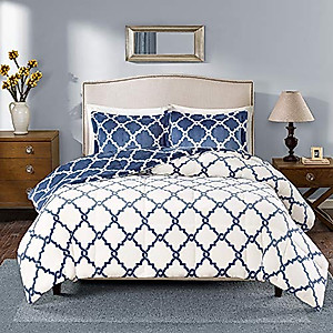 Sleep Philosophy True North Peyton Reversible Fretwork Print Plush Comforter Set Bedroom Comforters with Shams Ultra Soft and Cozy, Full/Queen, Indigo